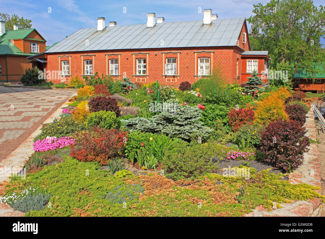Monastery garden hi-res stock photography and images - Alamy