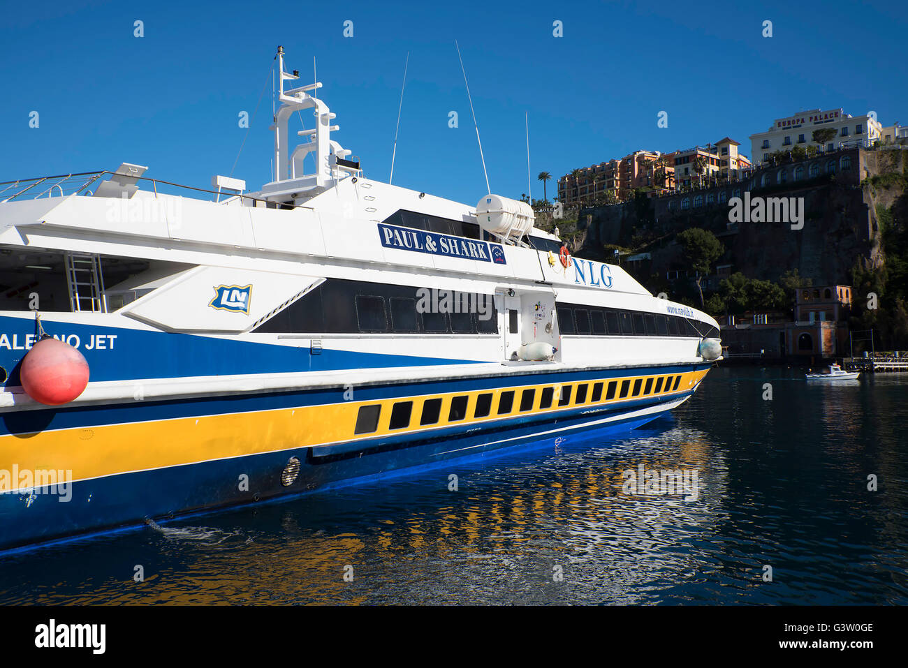 Ship port ferry transport capri hi-res stock photography and images - Alamy