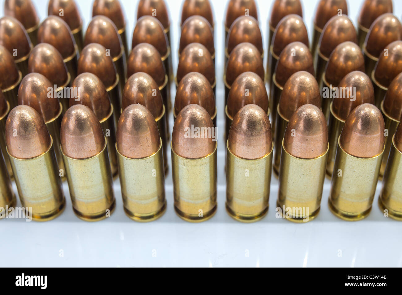 9 mm bullet hi-res stock photography and images - Alamy