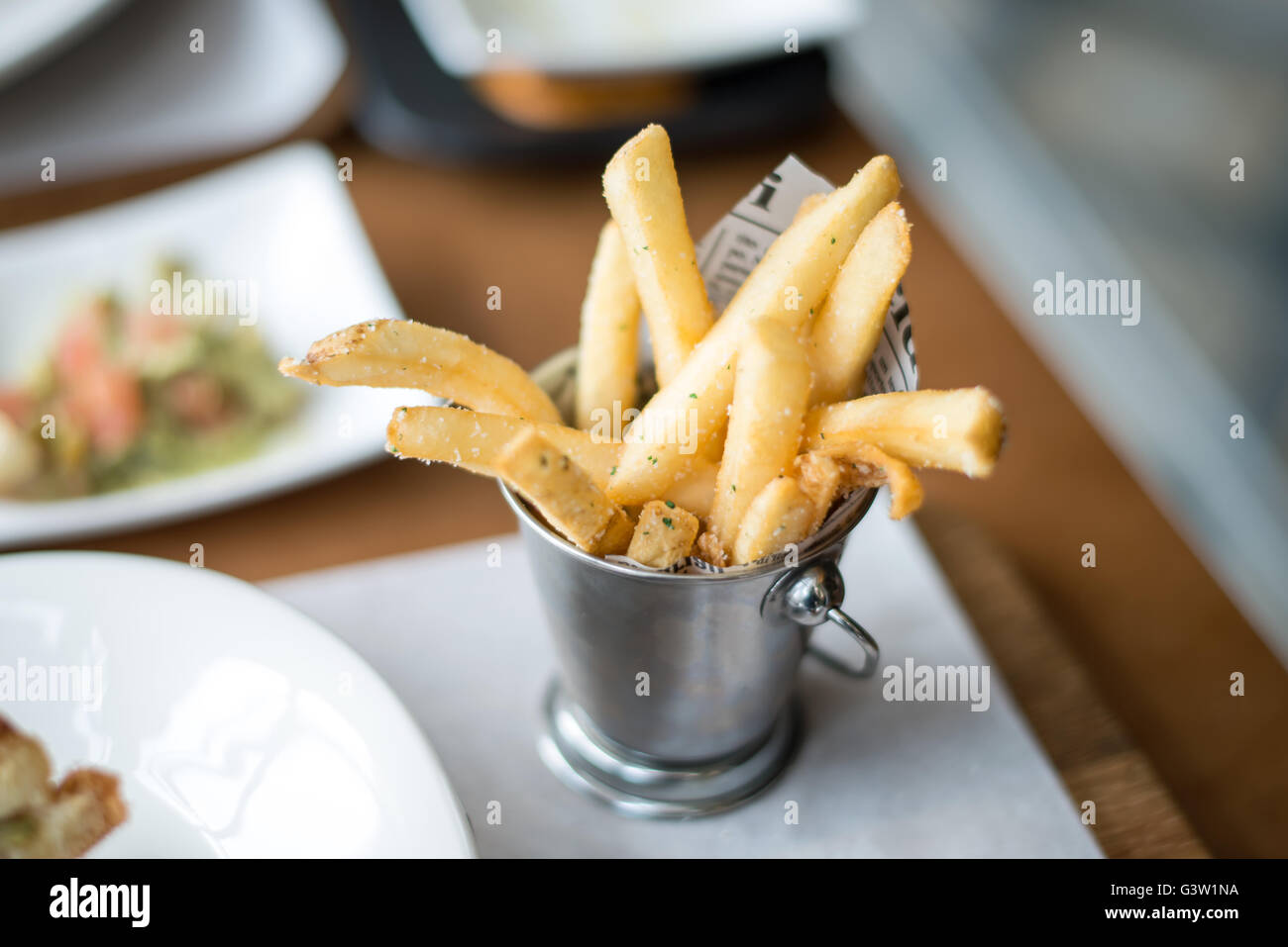 Straw fries hi-res stock photography and images - Alamy