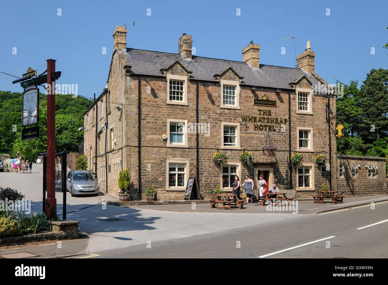 The Wheatsheaf Hotel in Baslow Derbyshire, close to Chatsworth House ...