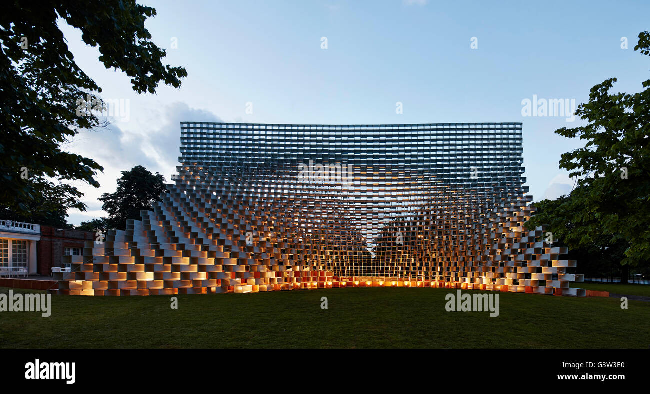 Lateral elevation of undulating sculptural pavilion at dusk. Serpentine ...
