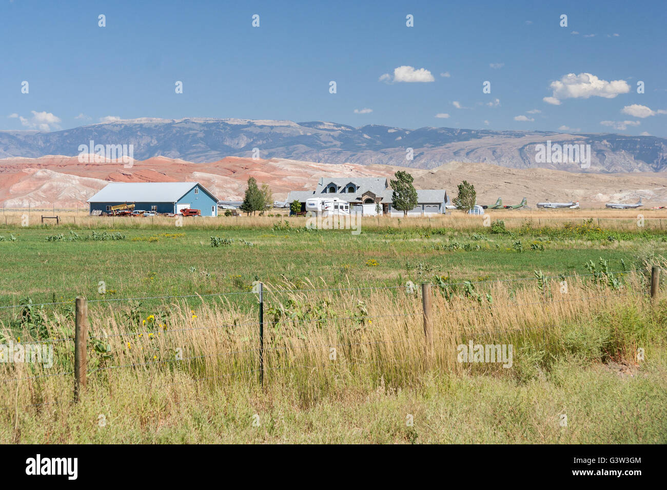 Land orientation hi-res stock photography and images - Alamy