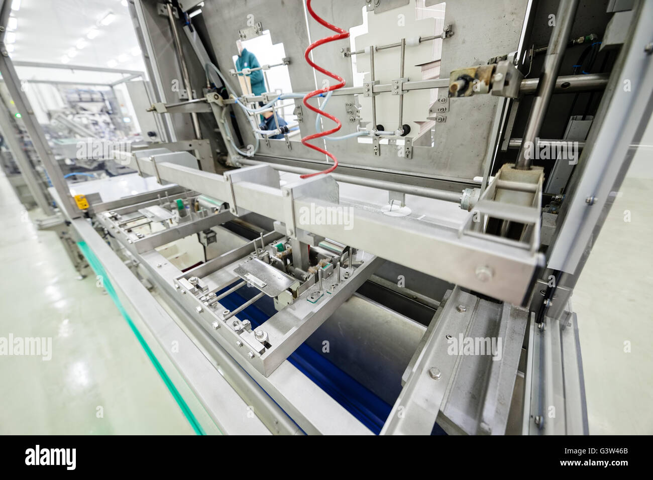 Food packing sorting industry hi-res stock photography and images - Alamy