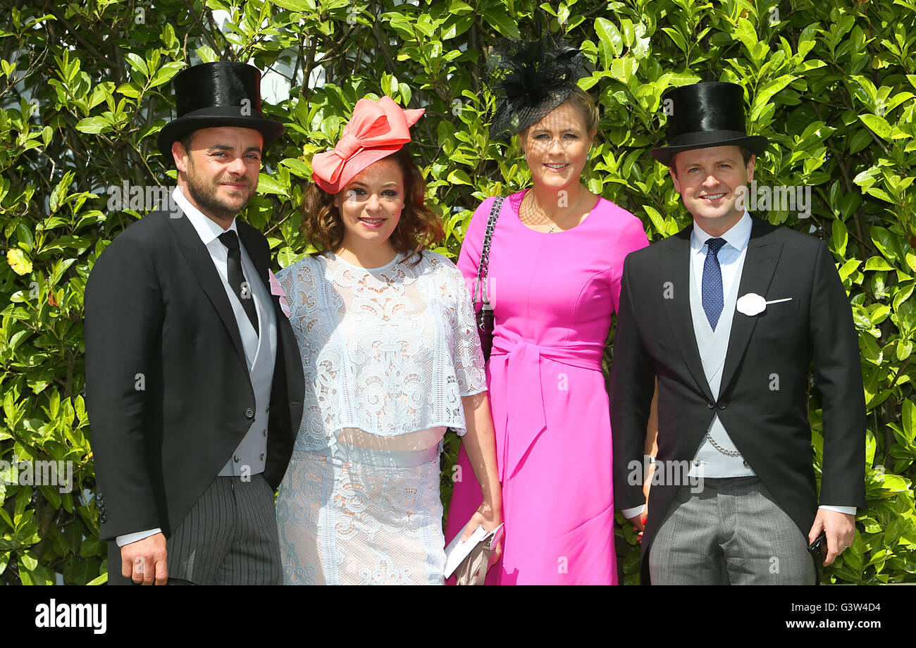 Anthony mcpartlin and lisa armstrong hi-res stock photography and ...