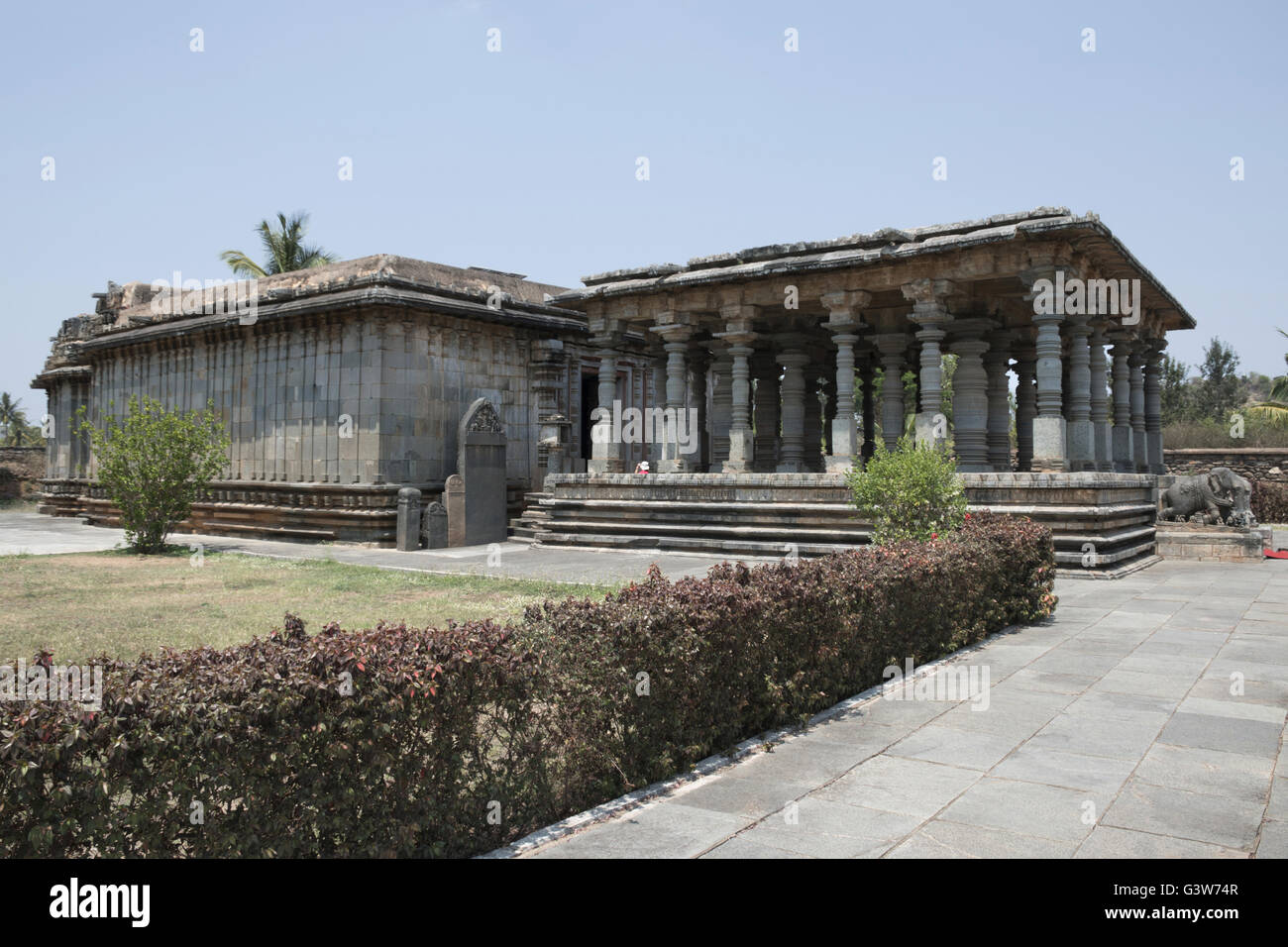 Pillar structure hi-res stock photography and images - Alamy