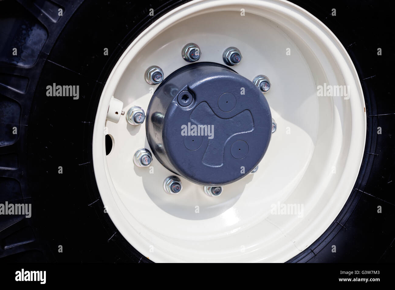 detail of heavy tractor wheel and tire Stock Photo - Alamy