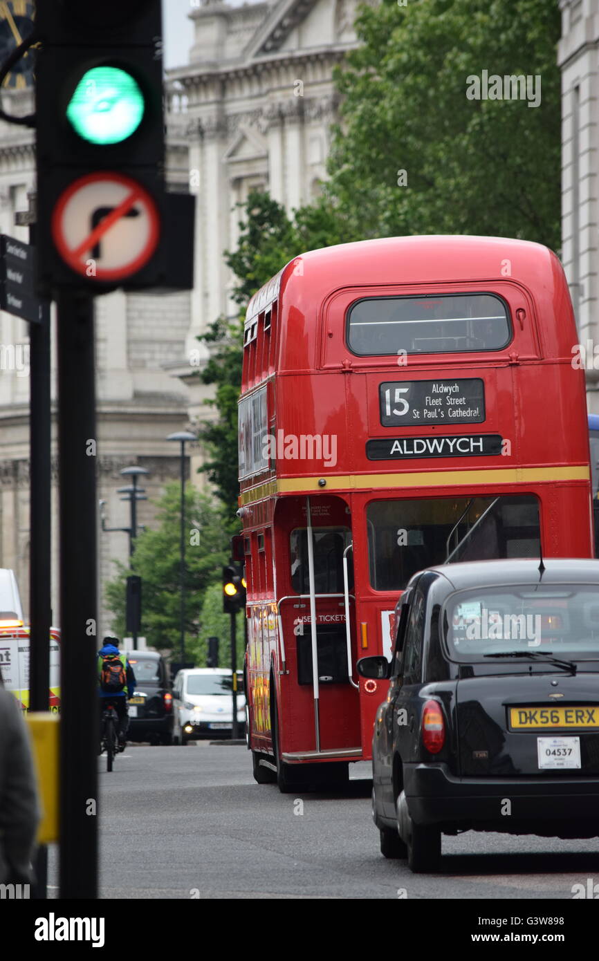 One red bus hi-res stock photography and images - Alamy