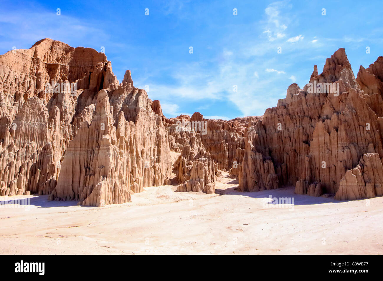 Cathedral gorge state park hi-res stock photography and images - Alamy