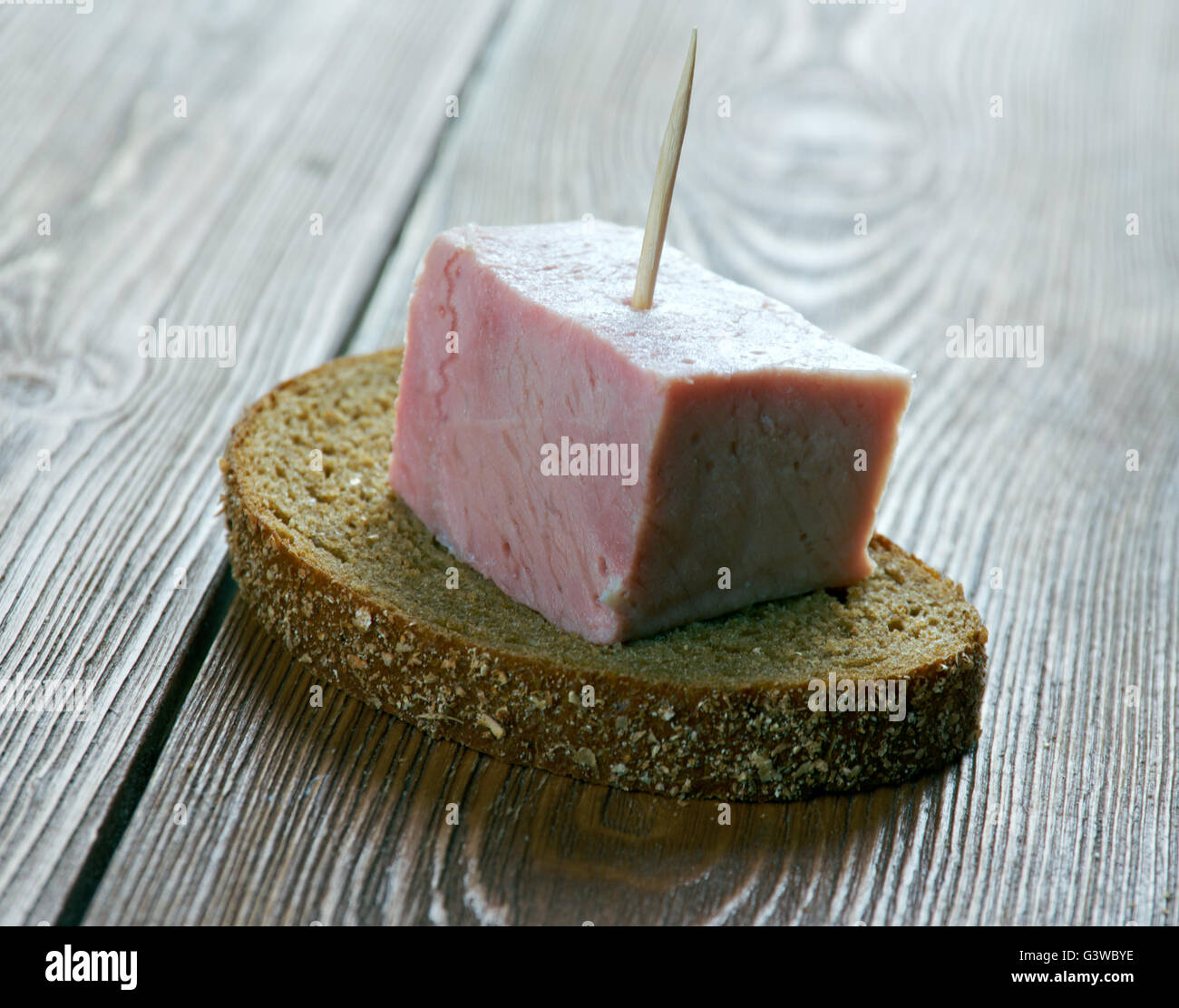 Hungarian campfire bacon hi-res stock photography and images - Alamy