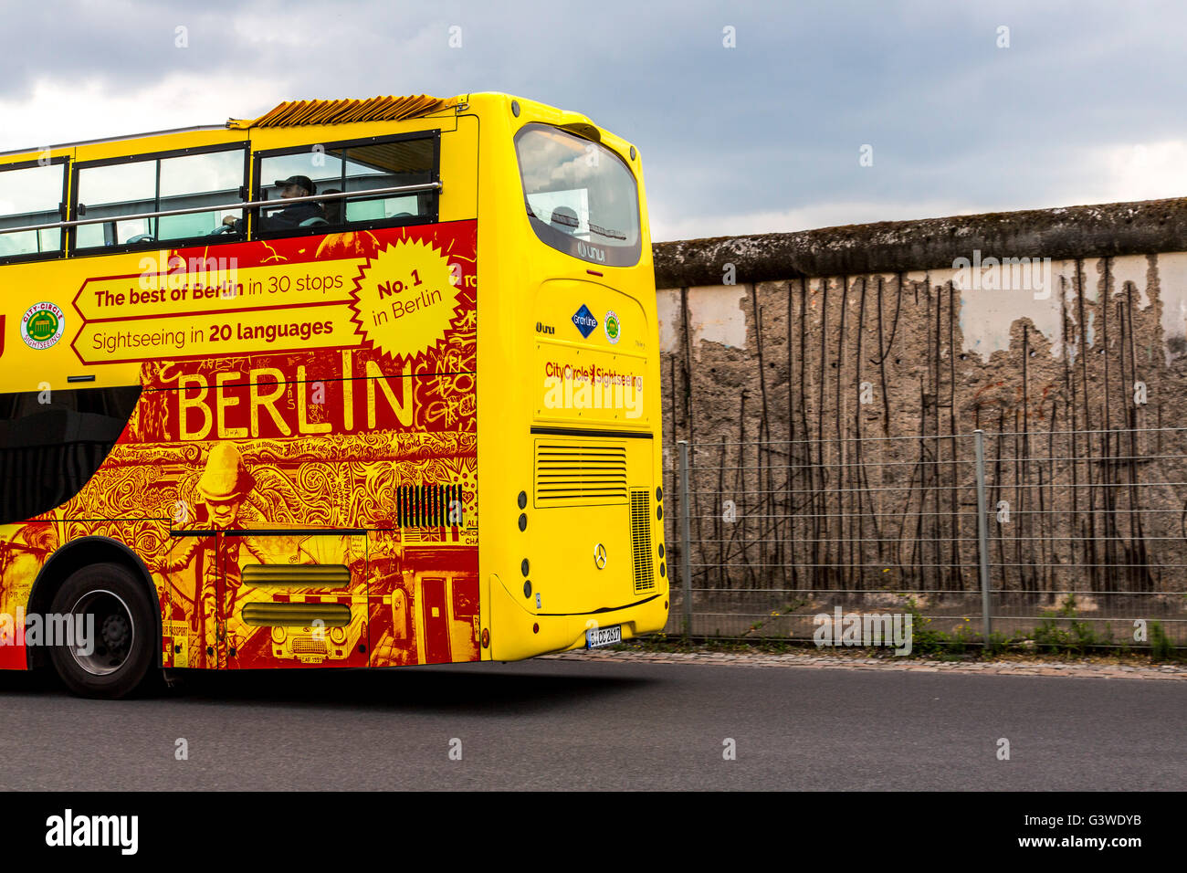 Berlin wall museum bus hi-res stock photography and images - Alamy