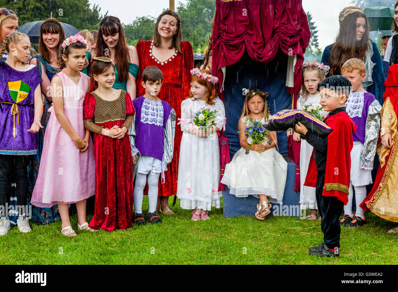 The Traditional Crowning Of The May Queen At The Medieval Fair Of ...