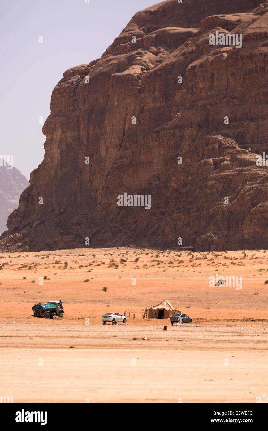 Sandstone Desert mountains Wadi Rum Jordan Stock Photo - Alamy