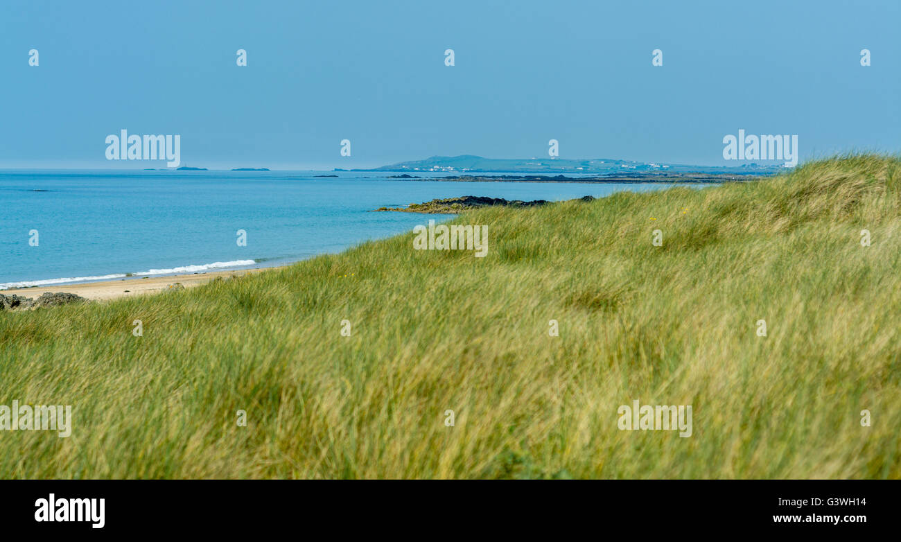 View from Porth Nobla, Rhosneigr, Anglesey Stock Photo - Alamy