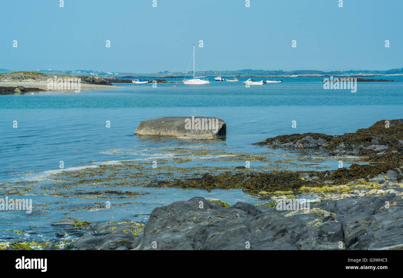 Rhosneigr bay hi-res stock photography and images - Alamy