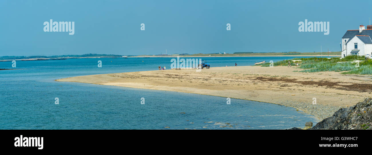 Rhosneigr bay hi-res stock photography and images - Alamy