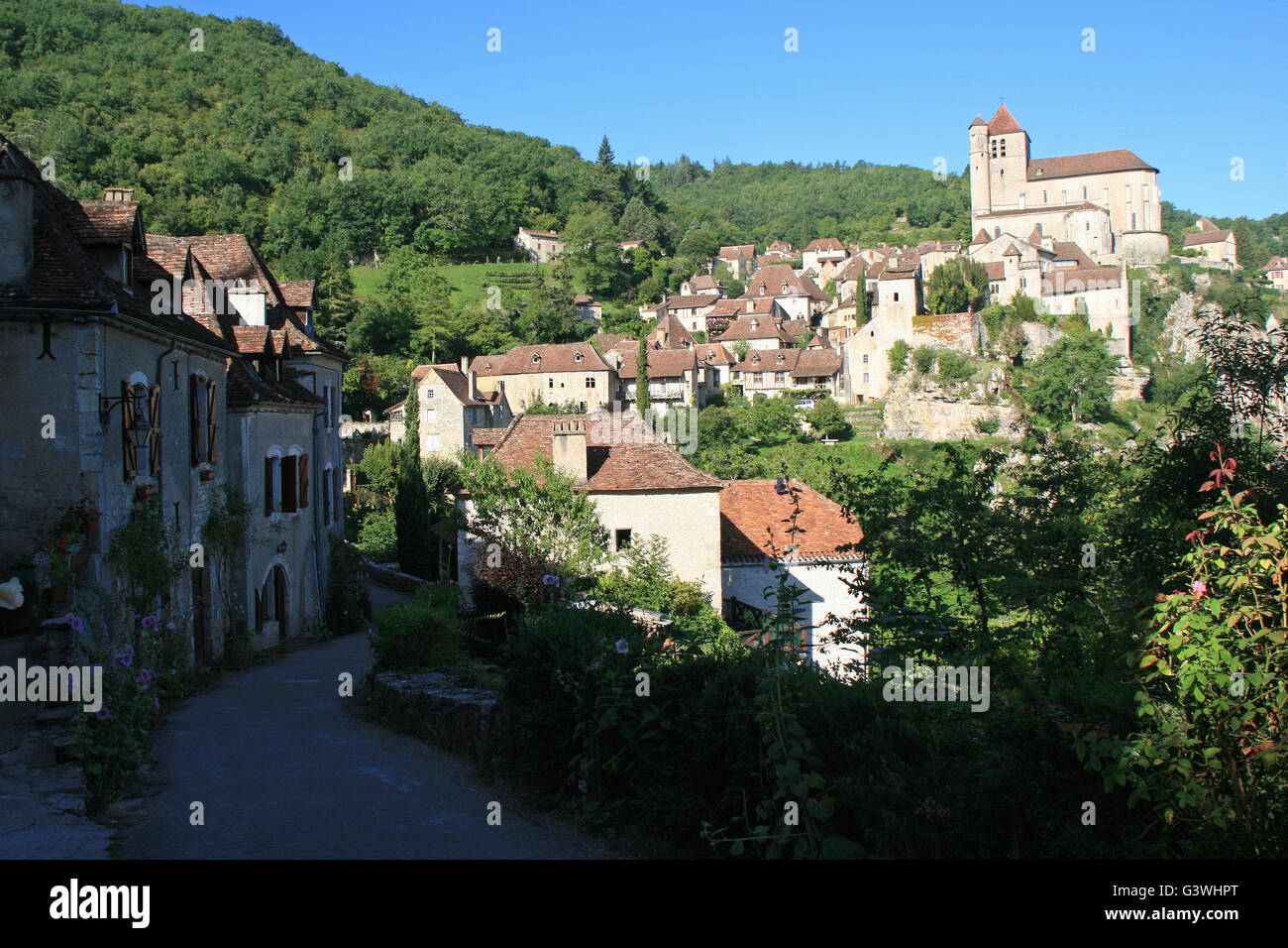 Saint cirq lapopie eglise hi-res stock photography and images - Alamy
