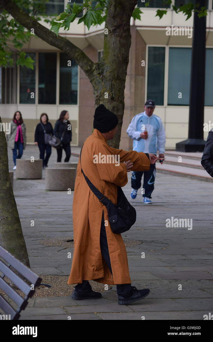 London monk hi-res stock photography and images - Alamy