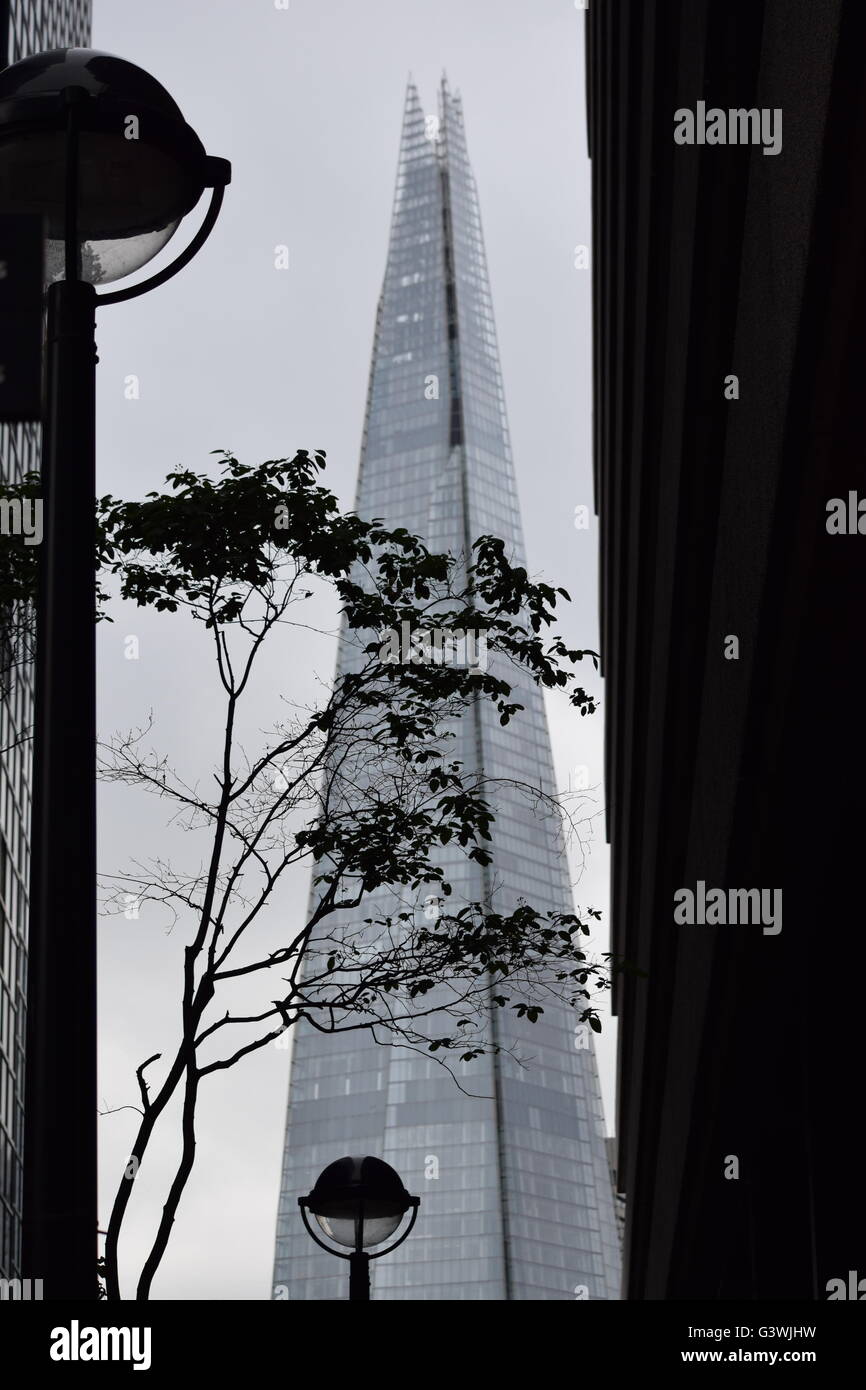 Shadow buildings hi-res stock photography and images - Alamy