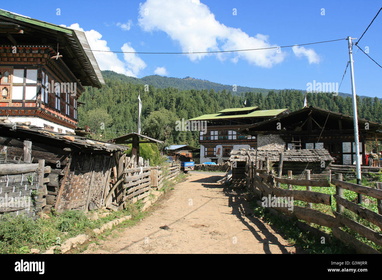 Typical village in teh countryside between Jakar and Punakha (Bhutan ...