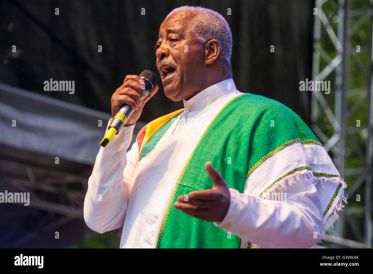 Mahmoud ahmed hi-res stock photography and images - Alamy