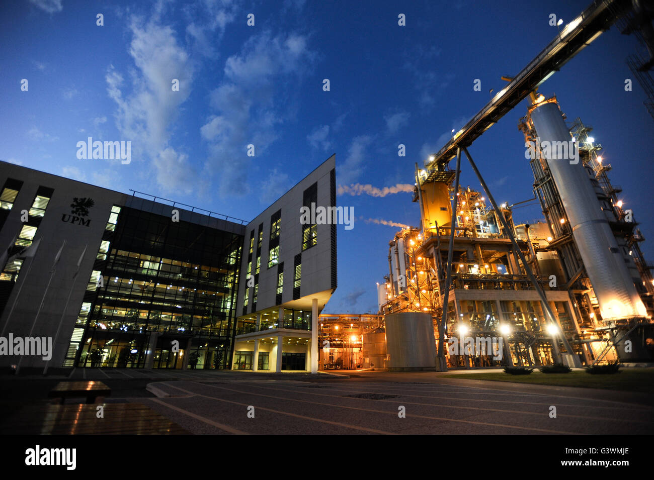 Upm kymmene pulp and paper mill hi-res stock photography and images - Alamy