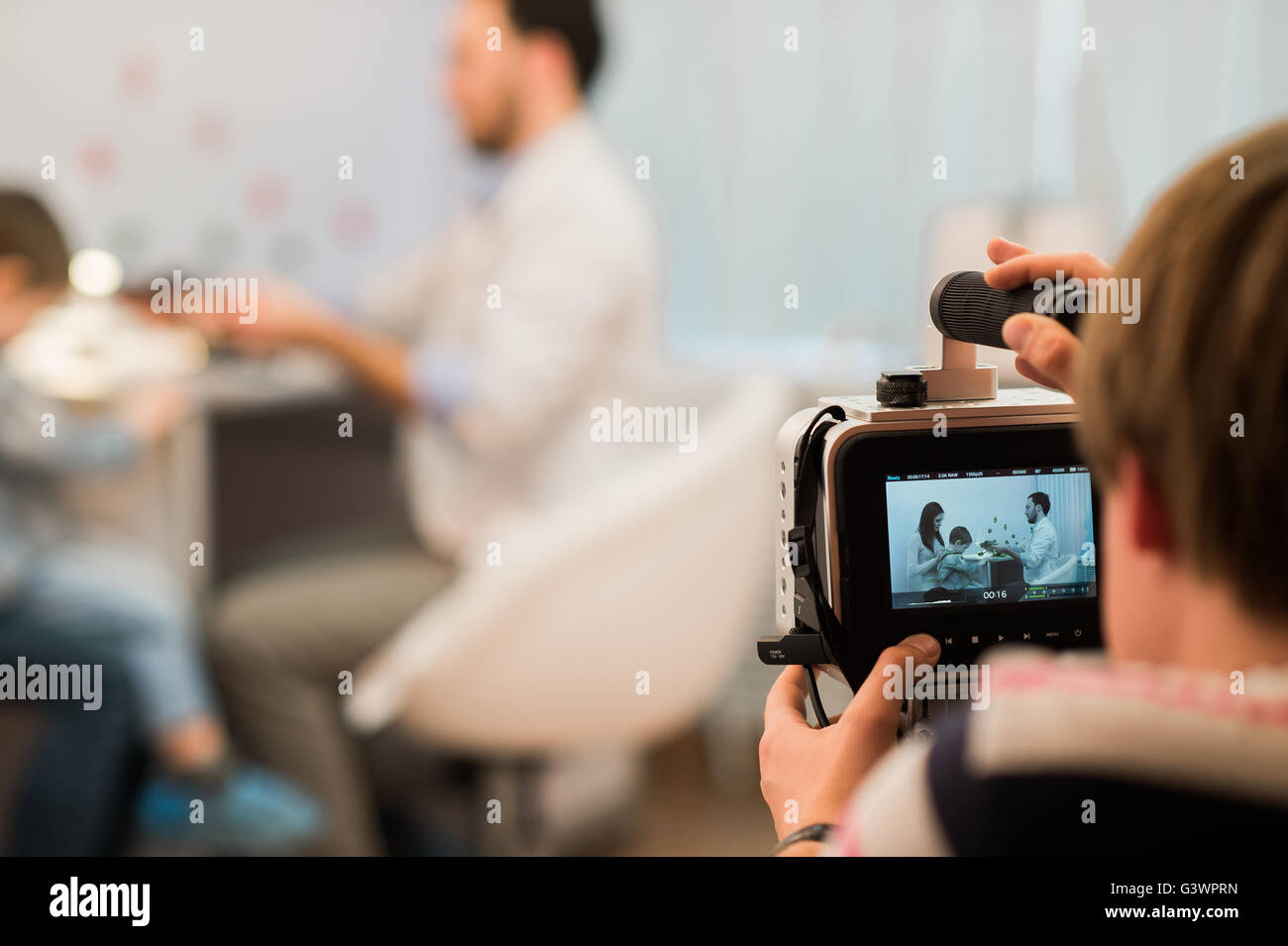 Stock footage doctor hi-res stock photography and images - Alamy
