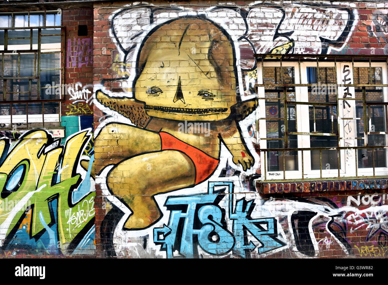 Graffiti in bohemian friedrichshain kreuzberg berlin raw temple hi-res ...