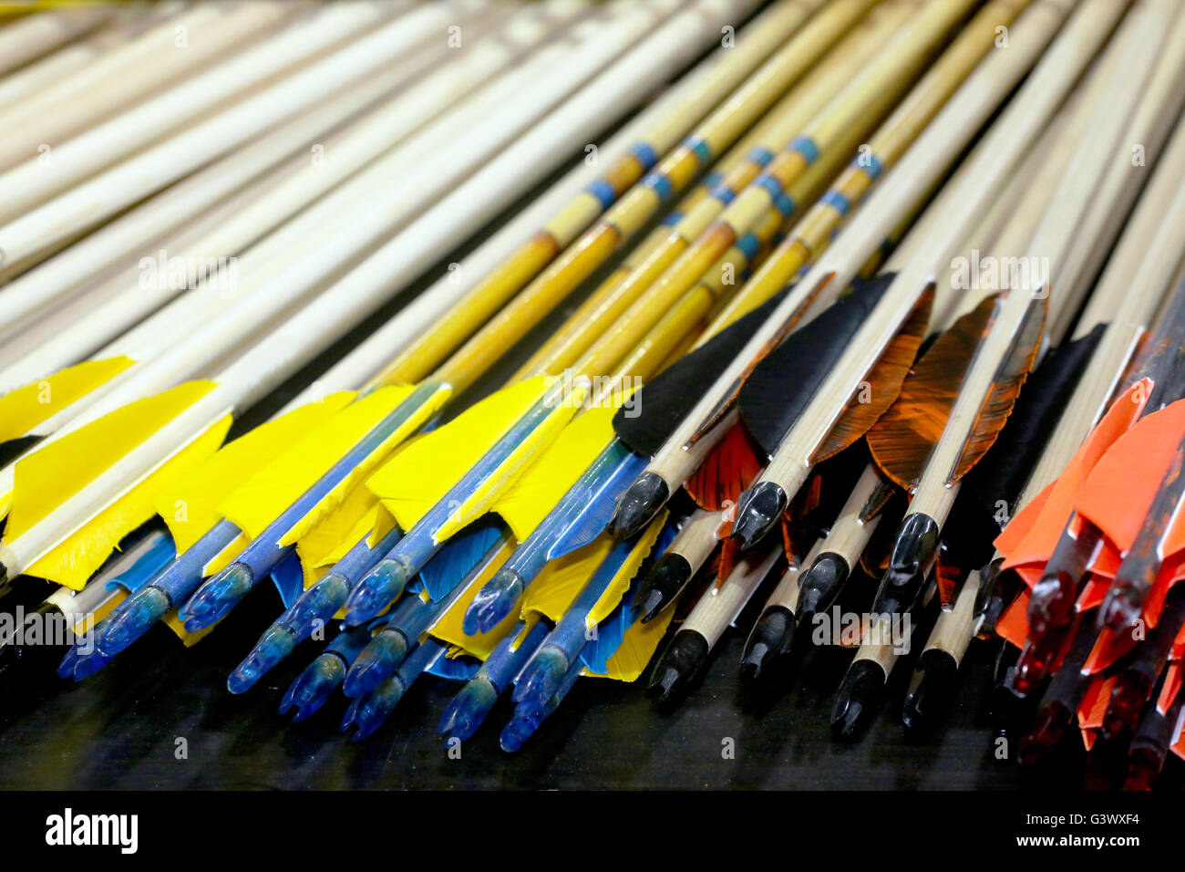 Arrow nocks hi-res stock photography and images - Alamy
