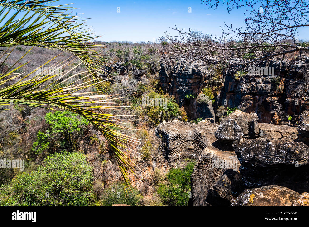 Lapa Doce cave from the outside with fallen roof of the cave - dolina ...