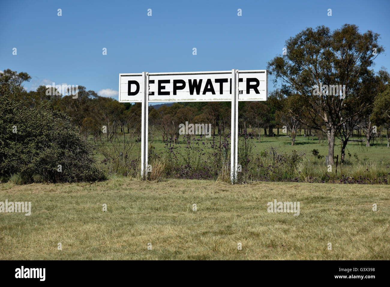historic deepwater railway sign on the platform Stock Photo - Alamy