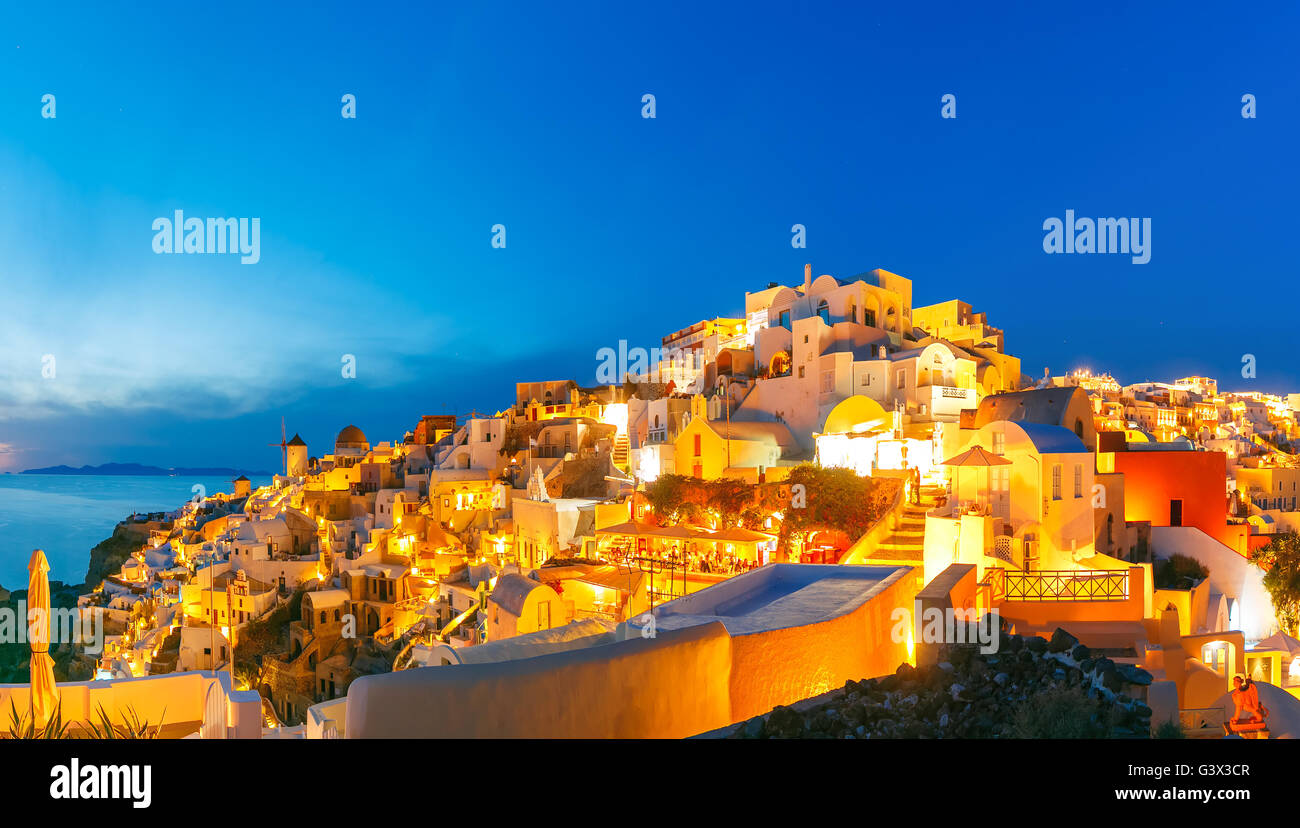 Evening panorama oia village hi-res stock photography and images - Alamy