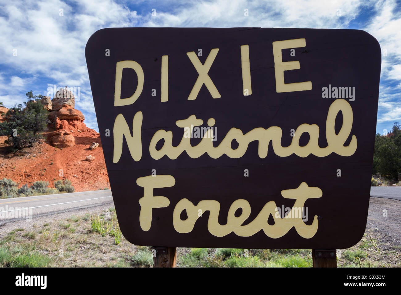 Dixie National Forest sign at Red Canyon, Utah, USA Stock Photo - Alamy