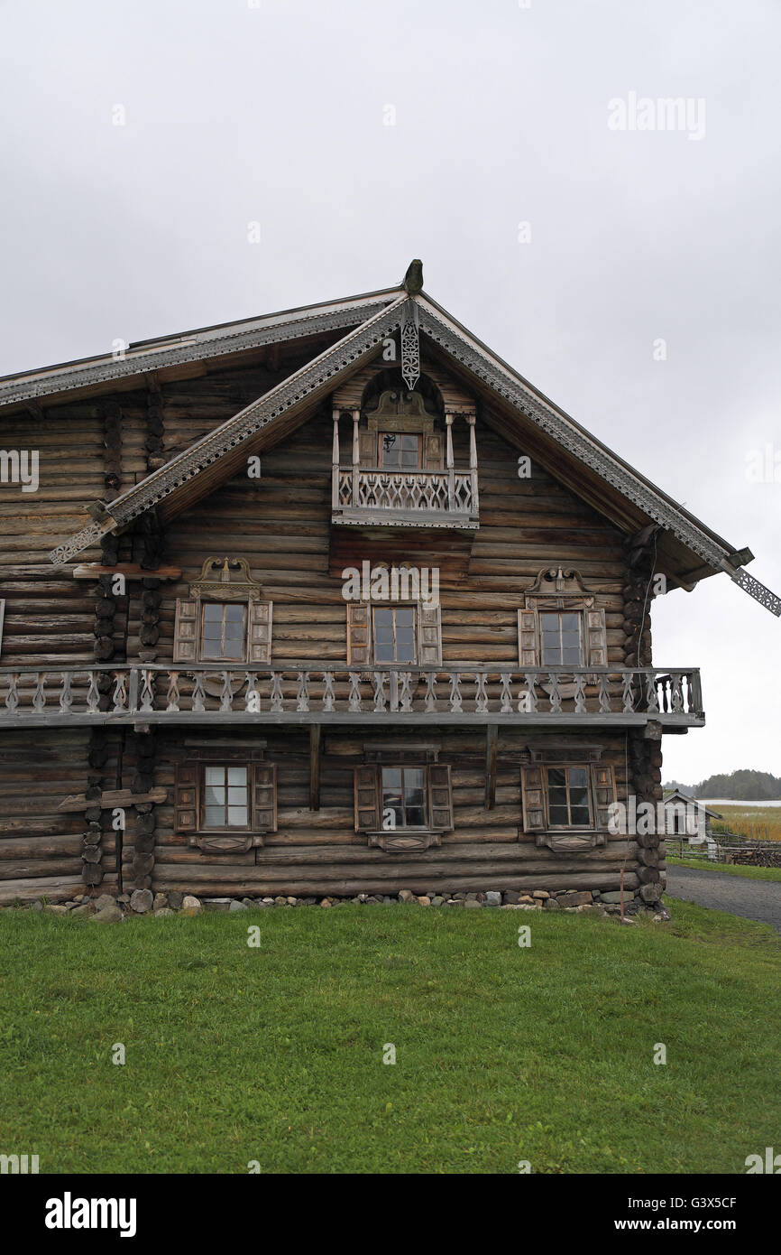 Old wooden farm building, Kizhi Island, Karelia, Russia Stock Photo - Alamy