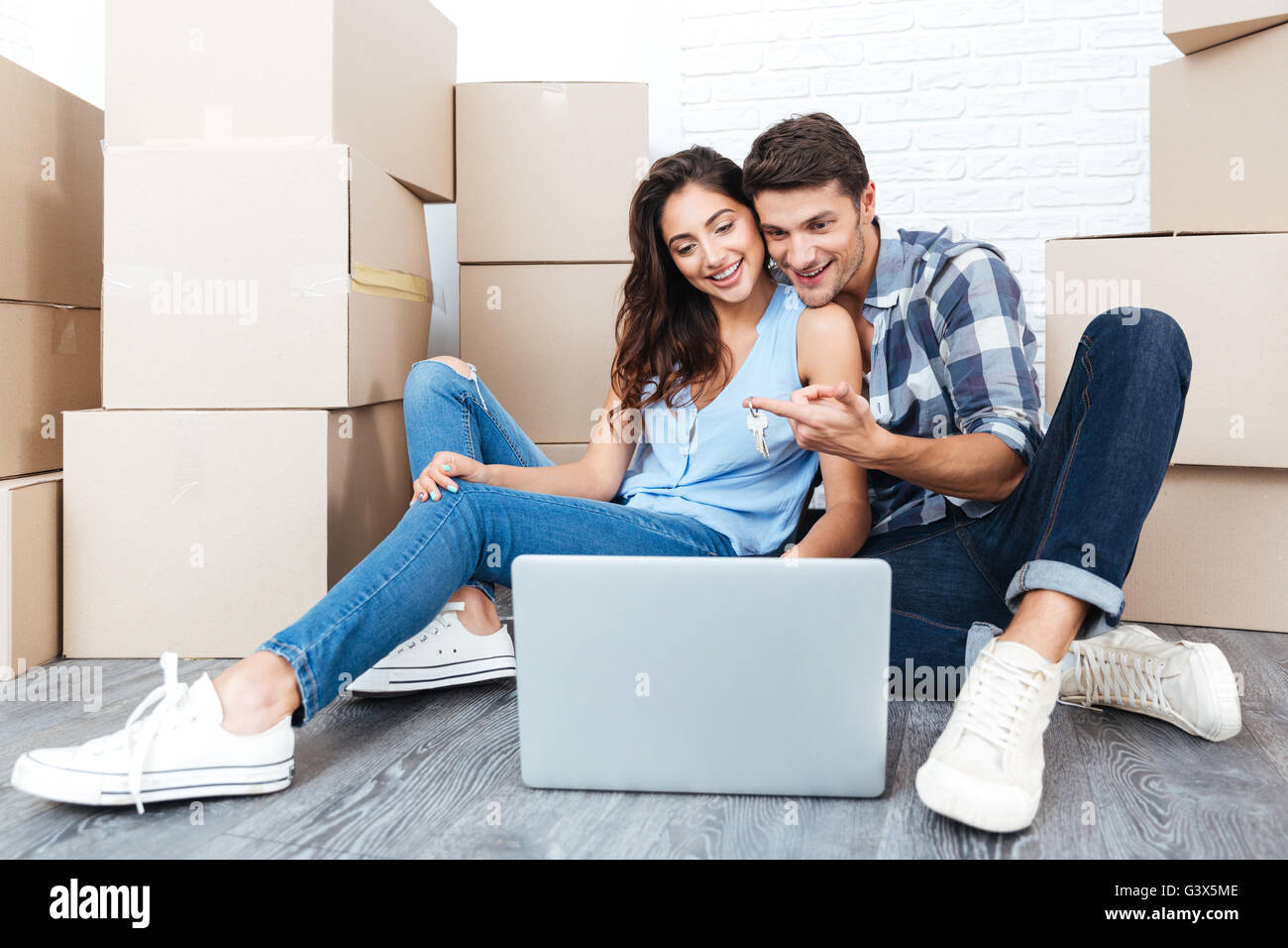 Couple ready hi-res stock photography and images - Alamy