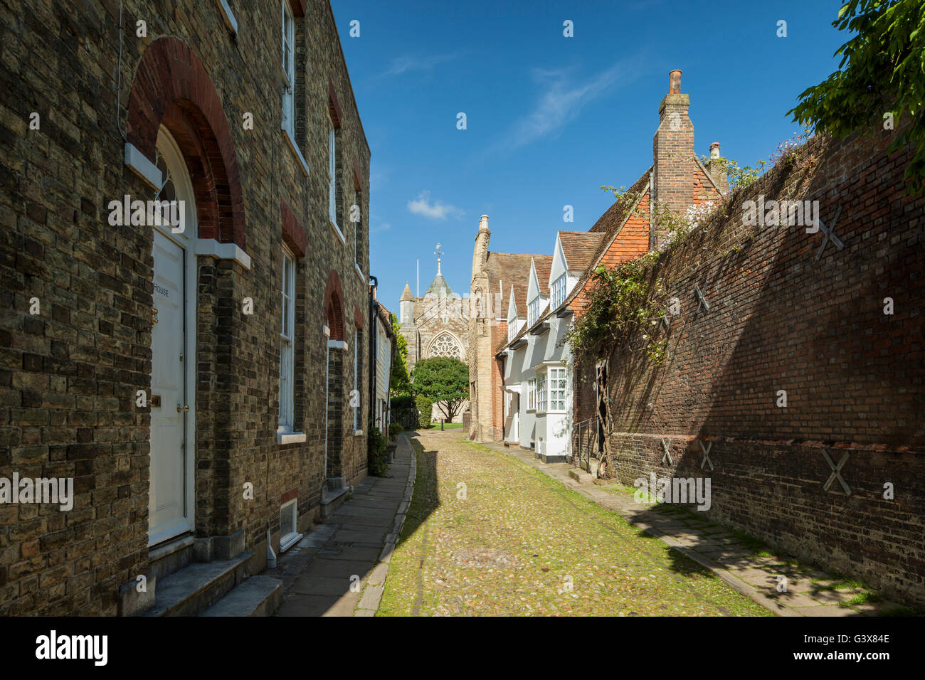 Church square rye houses hi-res stock photography and images - Alamy