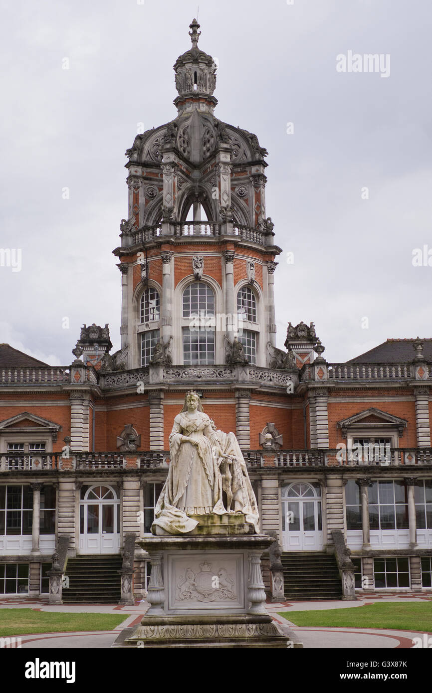 Royal Holloway University Egham in Surrey UK Stock Photo - Alamy