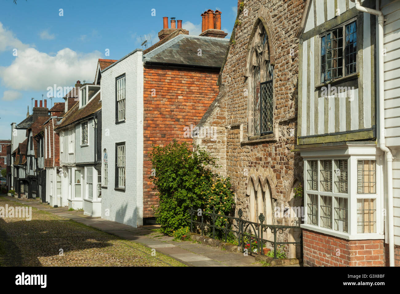 Church square rye houses hi-res stock photography and images - Alamy