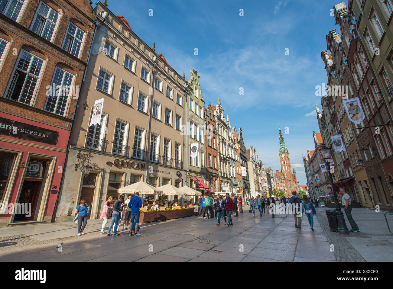 Tourists in the Long Market Street in Gdansk Stock Photo - Alamy