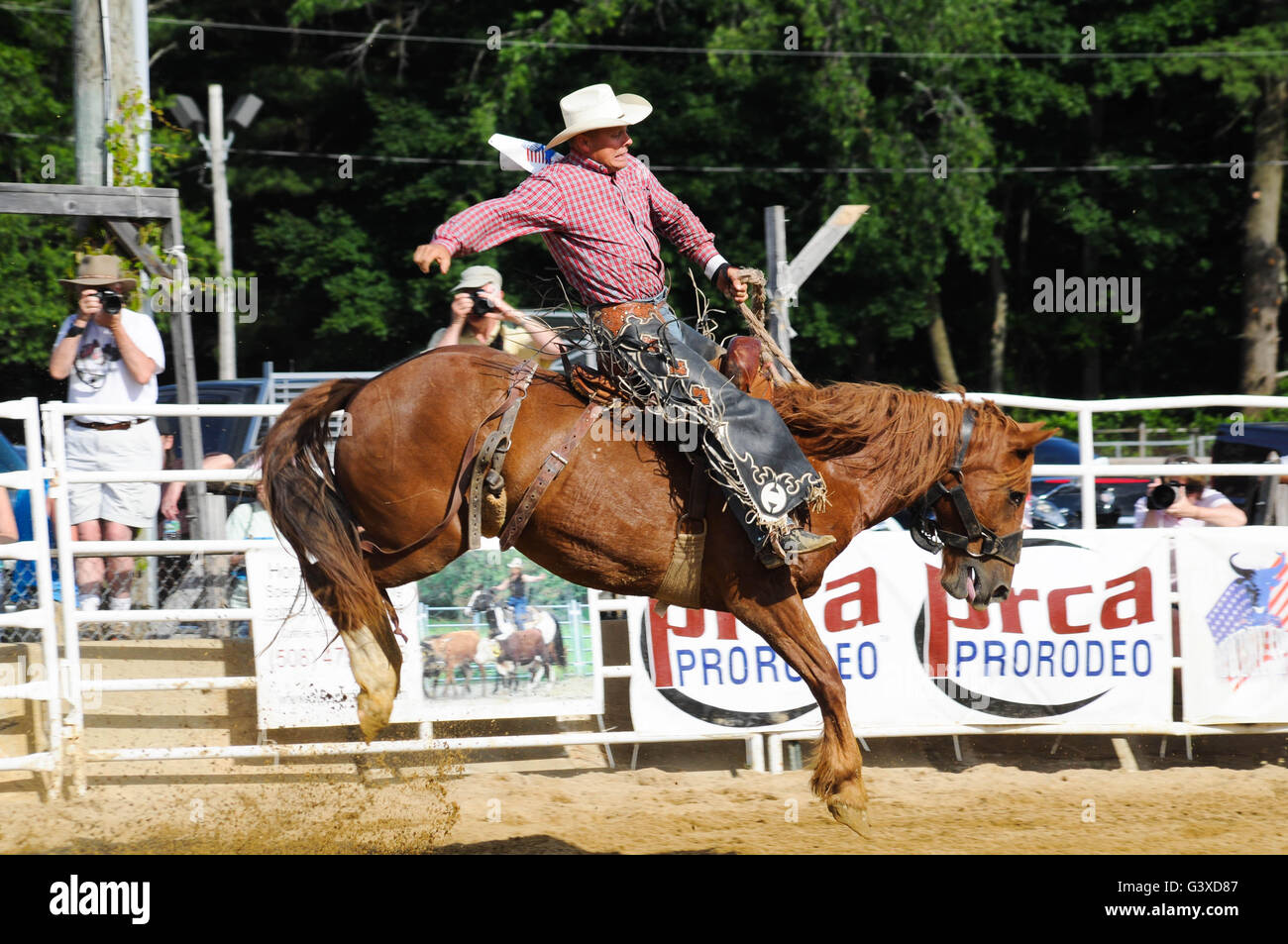 Bronco rodeo hi-res stock photography and images - Alamy