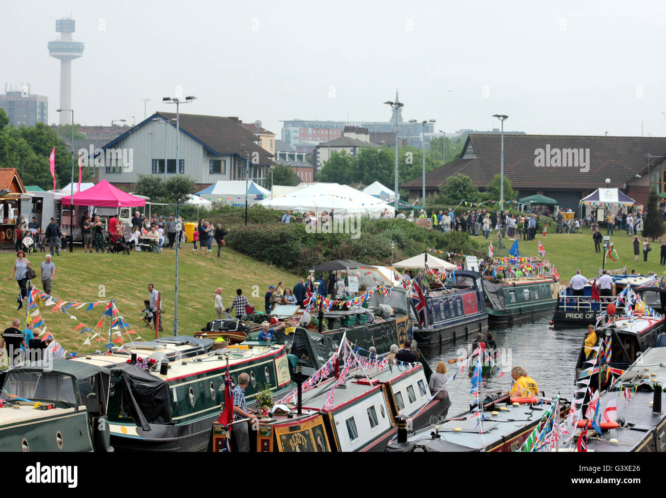 The opening party of VIP’s arrive at the Inland Waterway Association ...