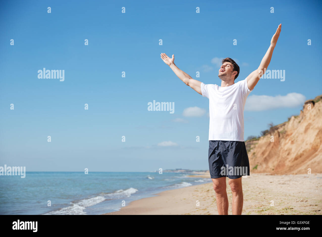 Man outstretched arms sport hi-res stock photography and images - Alamy