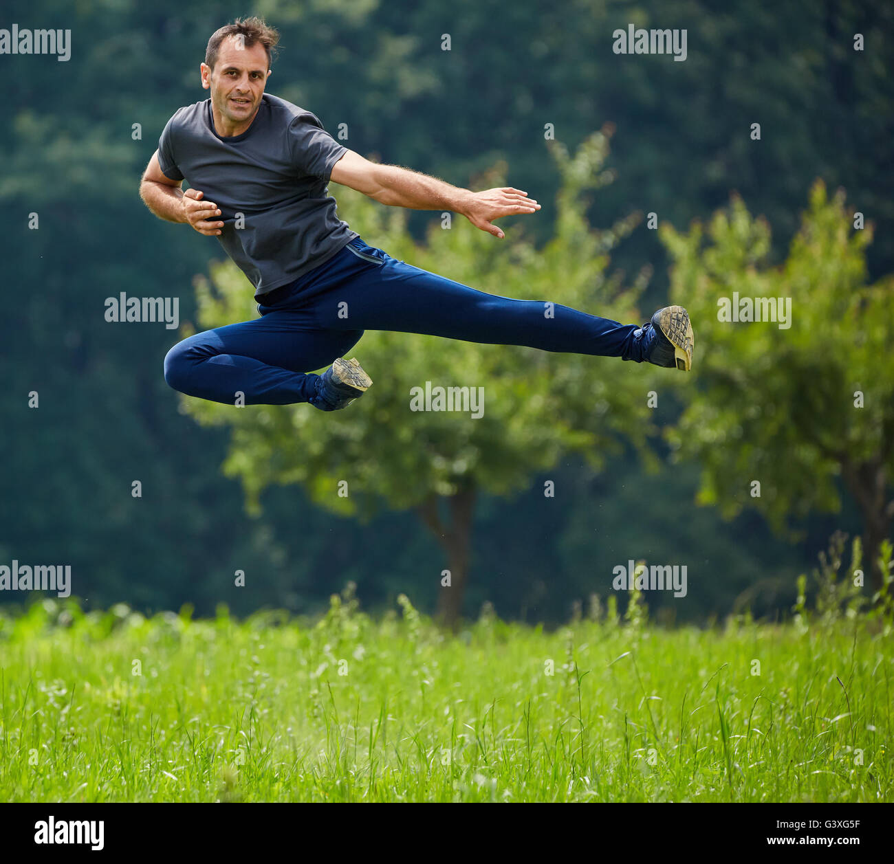 Kickbox hi-res stock photography and images - Alamy