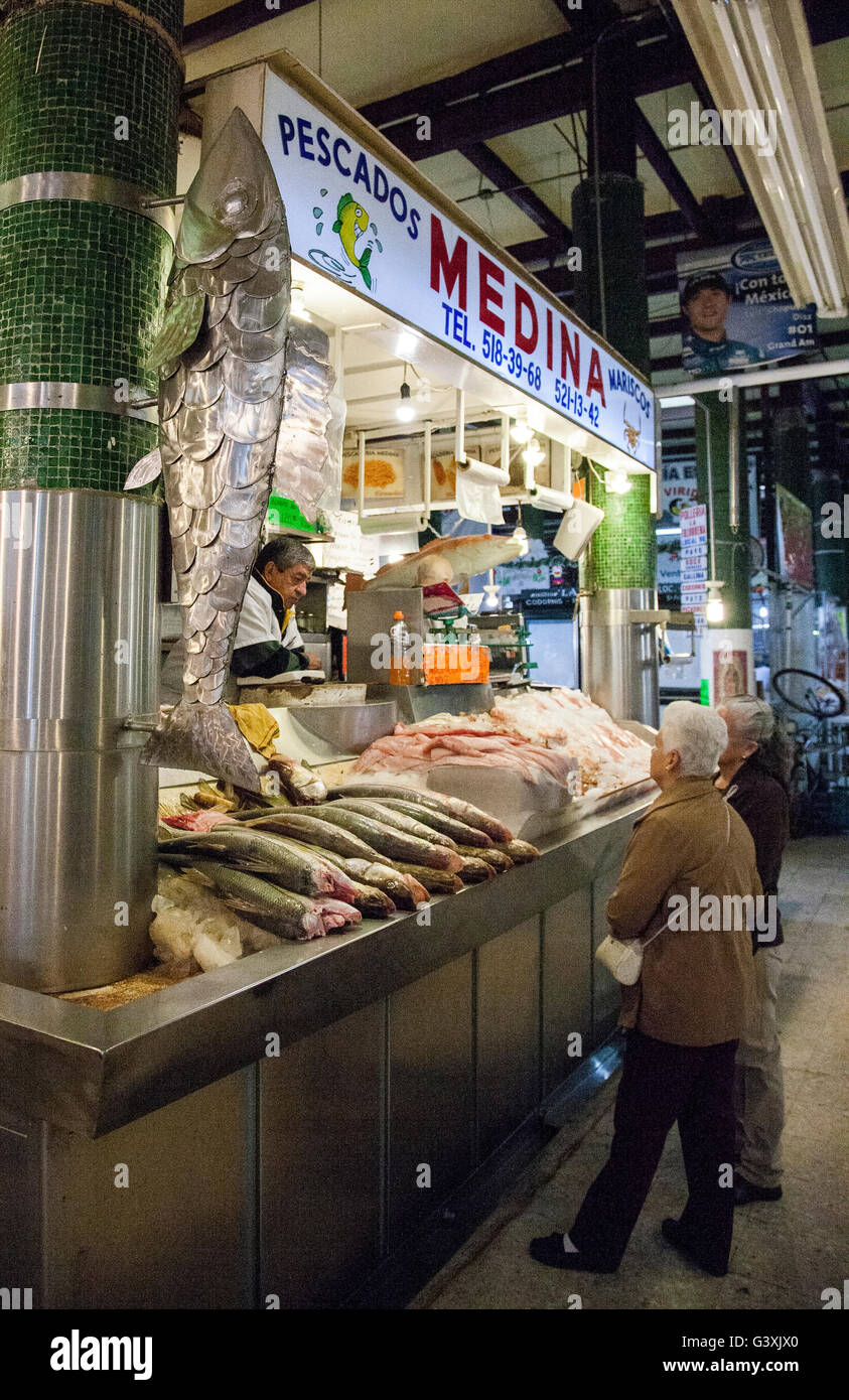 Mexican butcher shop hi-res stock photography and images - Alamy