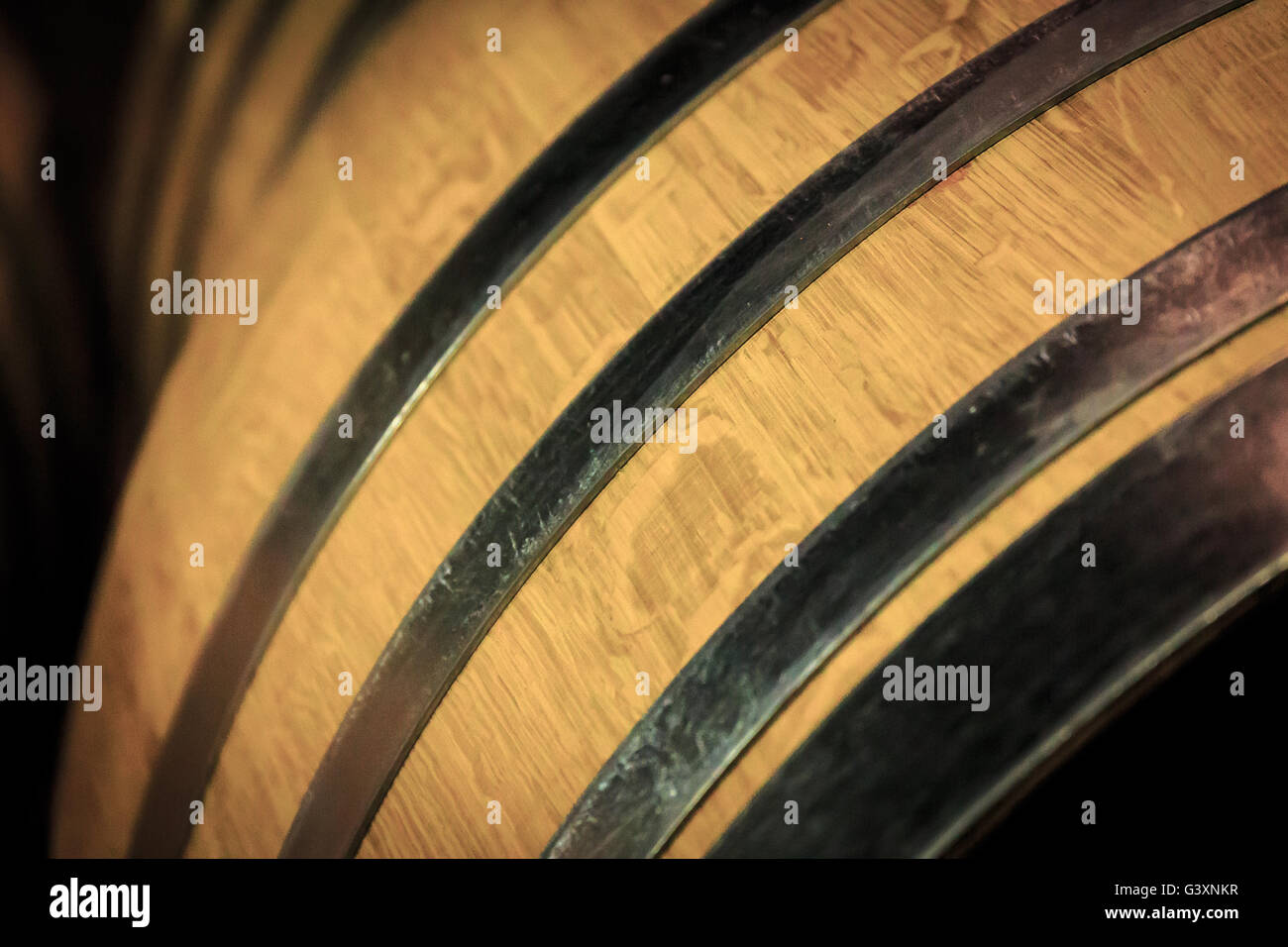 Metal texture barrel hi-res stock photography and images - Alamy