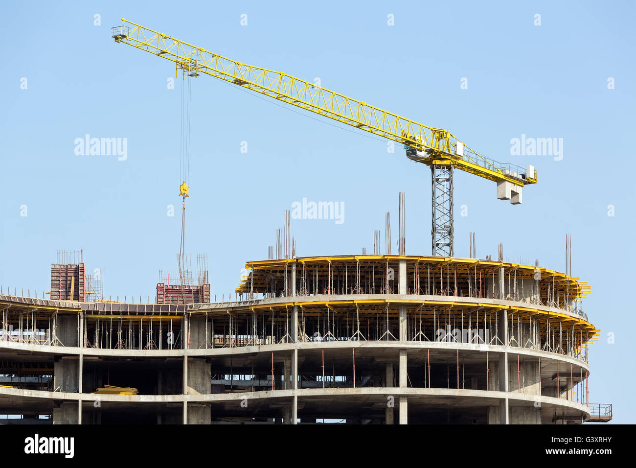 Blue sky construction hi-res stock photography and images - Alamy
