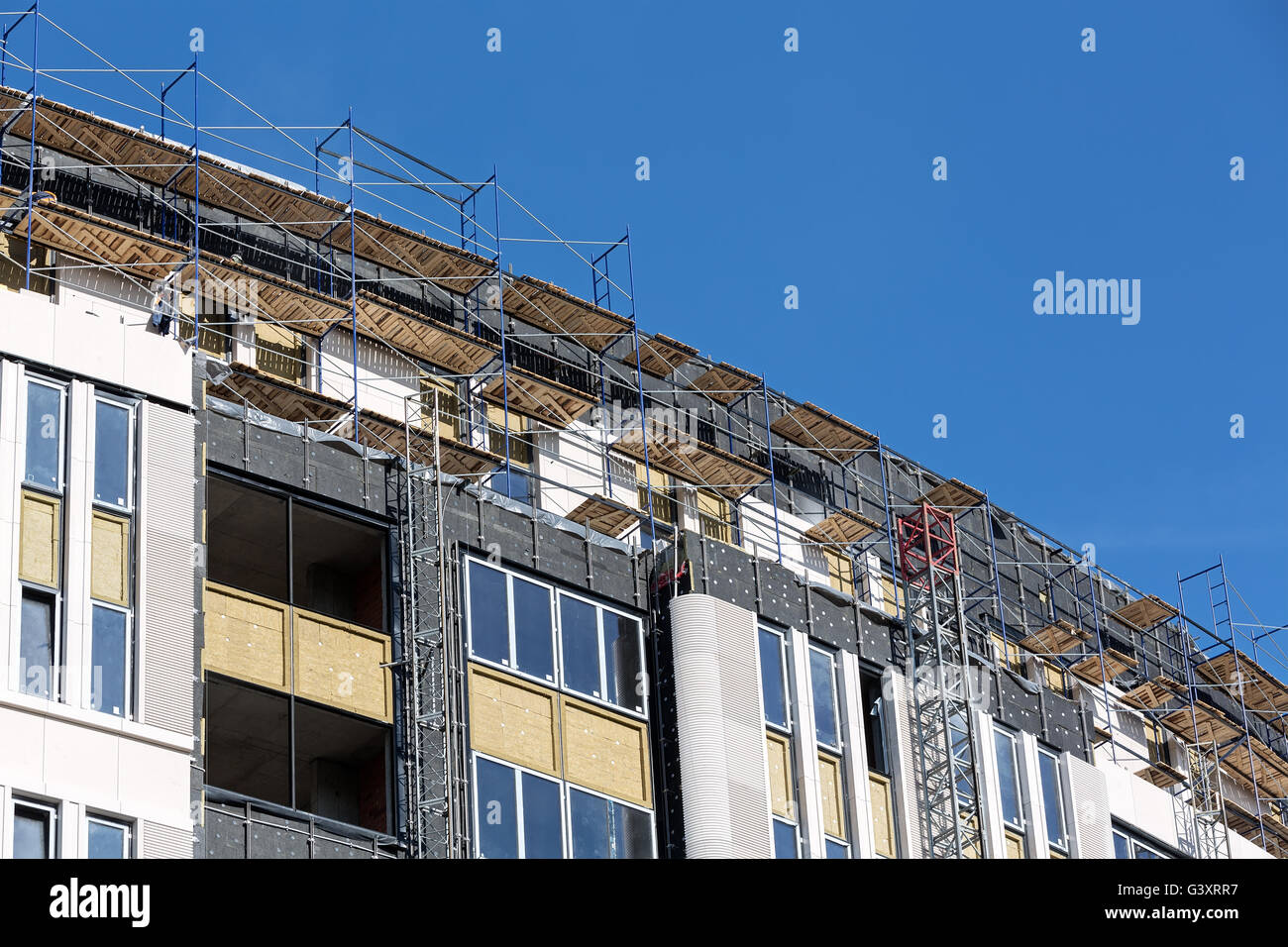 Building scaffolding hi-res stock photography and images - Alamy
