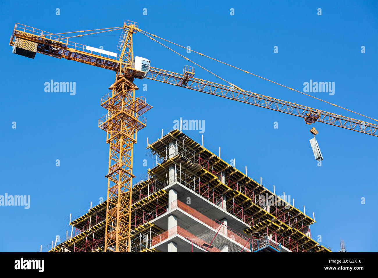 Construction site tower crane hi-res stock photography and images - Alamy