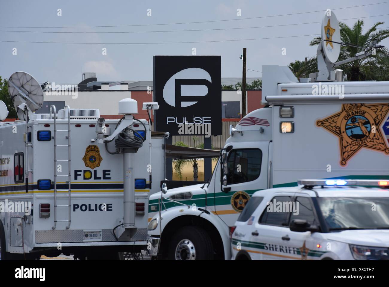 Pulse nightclub shooting orlando hi-res stock photography and images ...