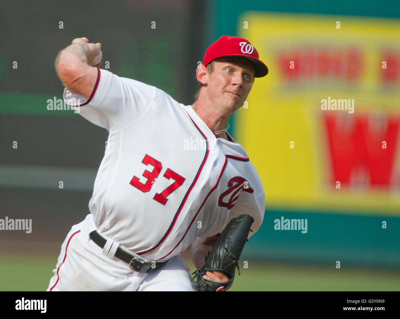 Innings. 15th June, 2016. Washington Nationals starting pitcher Stephen ...
